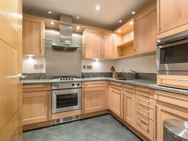 London SE1, 1 bed flat to rent, £3,600 pcm | PrimeLocation