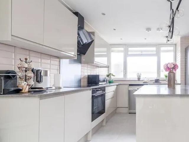 London, SE1 6HE, United Kingdom | 3 bed apartment for rent #121555973 | Rentberry