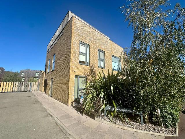 London SE23 1 bed flat to rent £1,800 pcm £415 pw