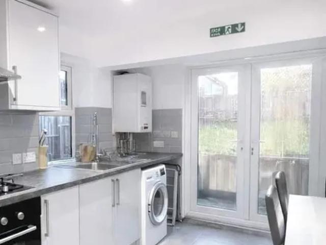 London, SE25 4XT, United Kingdom | 4 bed house for rent #165043334 | Rentberry