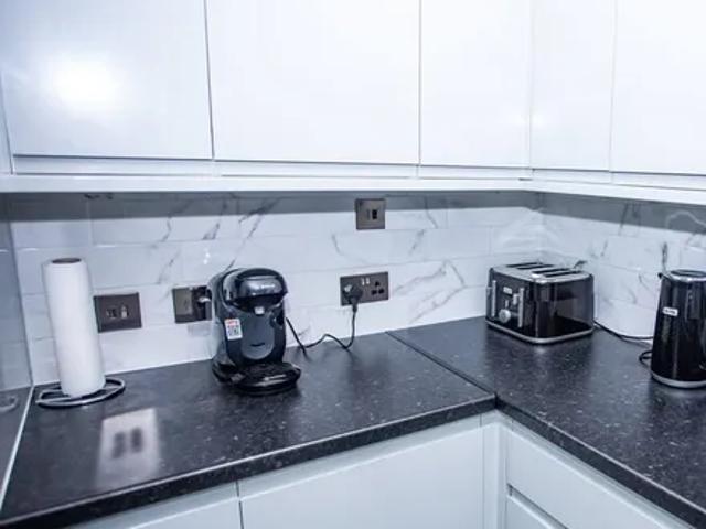 London, SE28 8QQ, United Kingdom | 4 bed house for rent #96964761 | Rentberry
