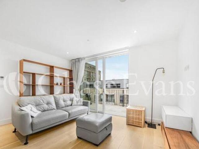 London Square, Maple Way, Canada Water, 2 Bedroom Flat