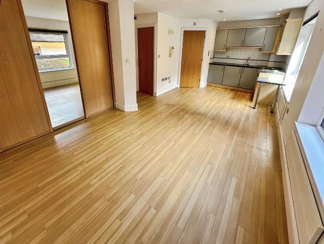 London Street, Basingstoke RG21, Studio to rent, £900 pcm | PrimeLocation