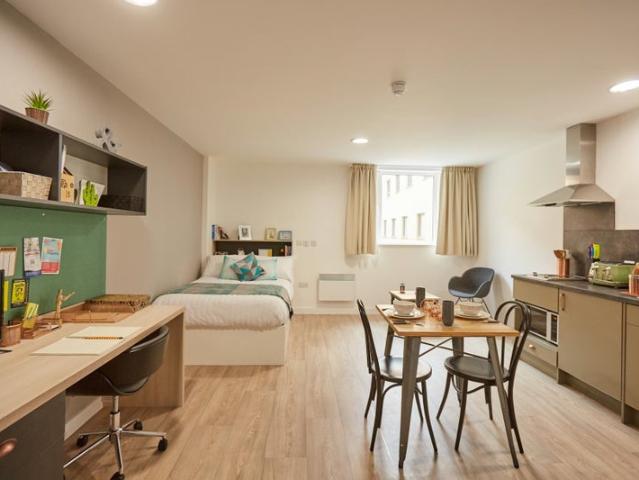 London Sublet | Spacious Studio