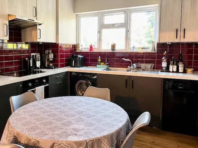 London, SW4 6QT, United Kingdom | 2 bed apartment for rent #167310789 | Rentberry
