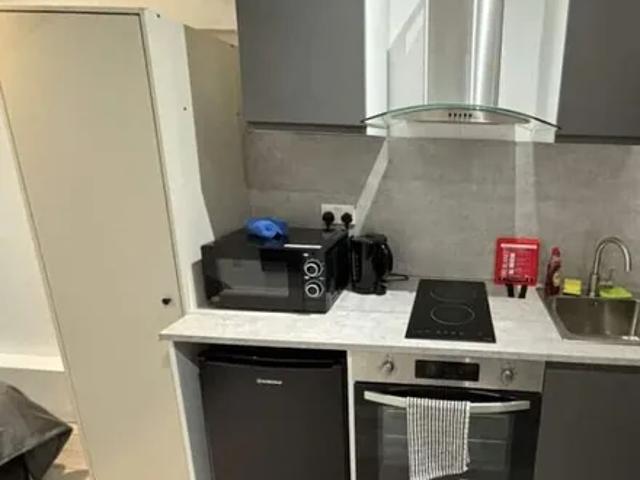 London, SW4 7BY, United Kingdom | 1 bed condo for rent #168356461 | Rentberry