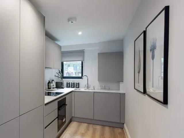 London, SW5 0SE, United Kingdom | 3 bed apartment for rent #127632767 | Rentberry