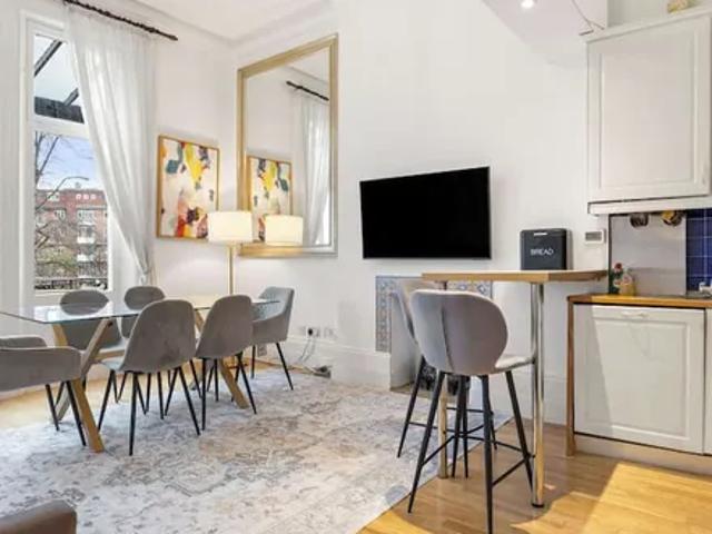 London, SW5 9EZ, United Kingdom | 2 bed apartment for rent #133636695 | Rentberry