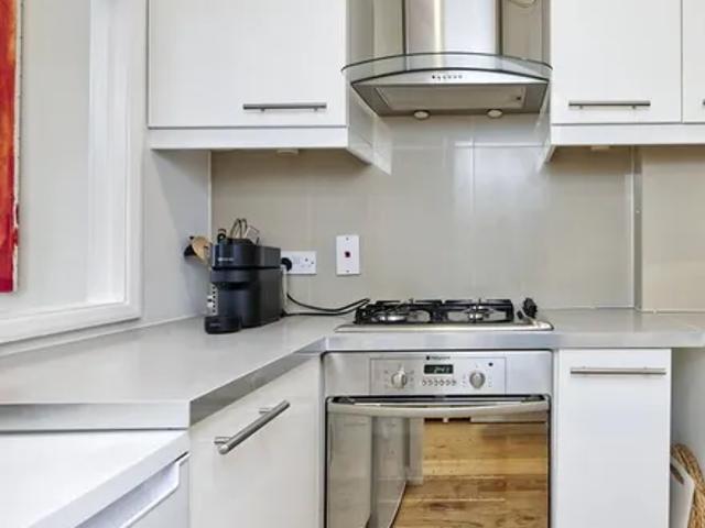 London, SW5 9LA, United Kingdom | 2 bed apartment for rent #121962415 | Rentberry