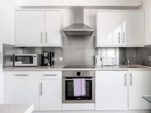 London, SW5 9NR, United Kingdom | 2 bed apartment for rent #147303205 | Rentberry