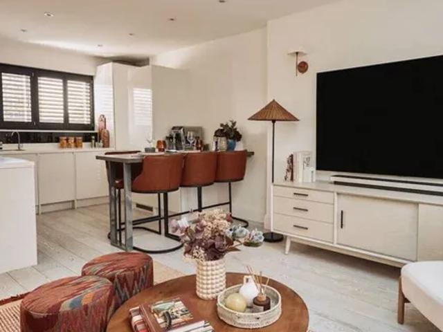 London, SW6 1EH, United Kingdom | 3 bed apartment for rent #160290785 | Rentberry