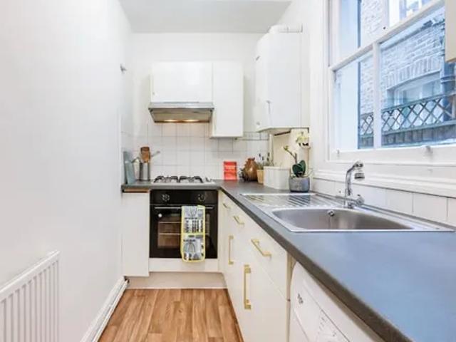 London, SW6 2ZH, United Kingdom | 3 bed duplex for rent #131358178 | Rentberry