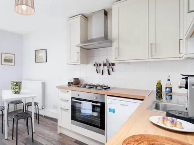 London, SW6 4HS, United Kingdom | 4 bed apartment for rent #160290174 | Rentberry