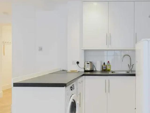 London, SW6 4SA, United Kingdom | 1 bed townhouse for rent #165055689 | Rentberry