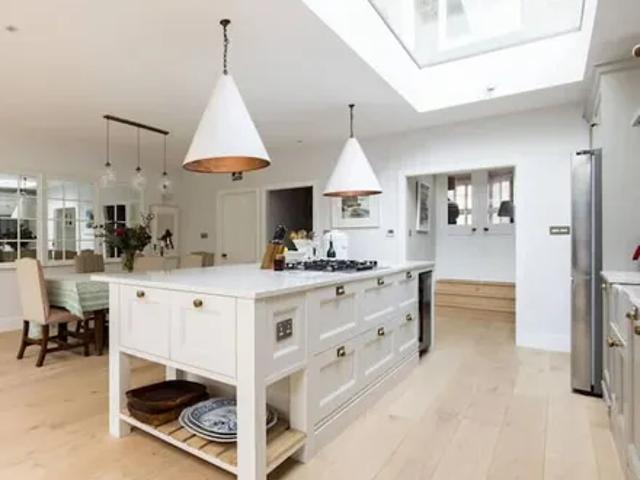London, SW6 6NU, United Kingdom | 4 bed house for rent #119261016 | Rentberry