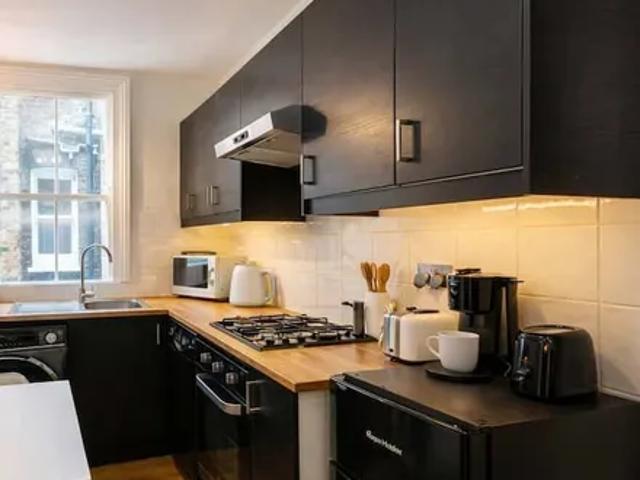 London, SW6 7EQ, United Kingdom | 2 bed house for rent #147350151 | Rentberry