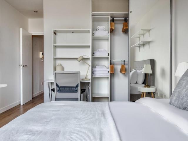 London SW7 Studio to rent £2,578 pcm £595 pw