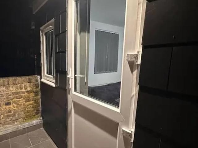 London, SW8 1RH, United Kingdom | 1 bed house for rent #164720948 | Rentberry