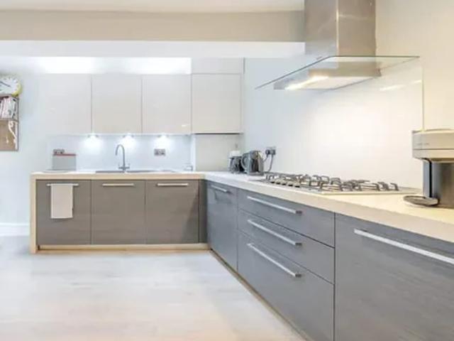 London, SW8 1SY, United Kingdom | 4 bed apartment for rent #164719912 | Rentberry