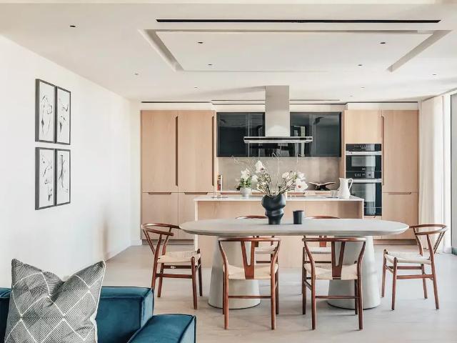 London SW8 3 bed flat to rent £22,000 pcm £5,077 pw