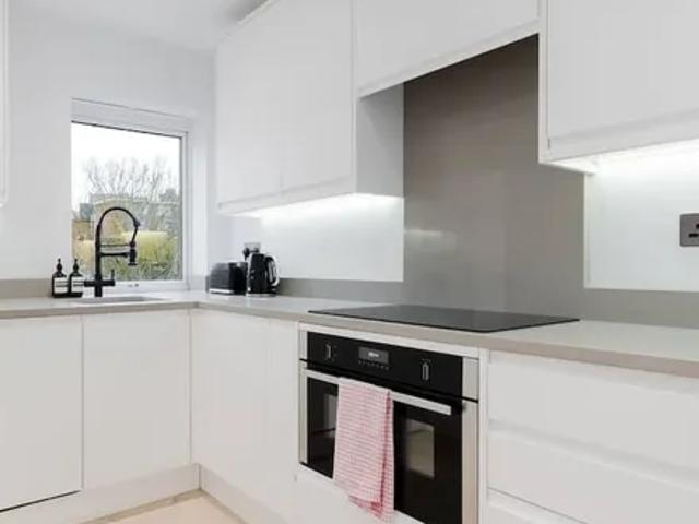 London, SW8 4SN, United Kingdom | 2 bed apartment for rent #165076713 | Rentberry