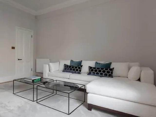 London, SW10 0HP, United Kingdom | 2 bed apartment for rent #165065989 | Rentberry