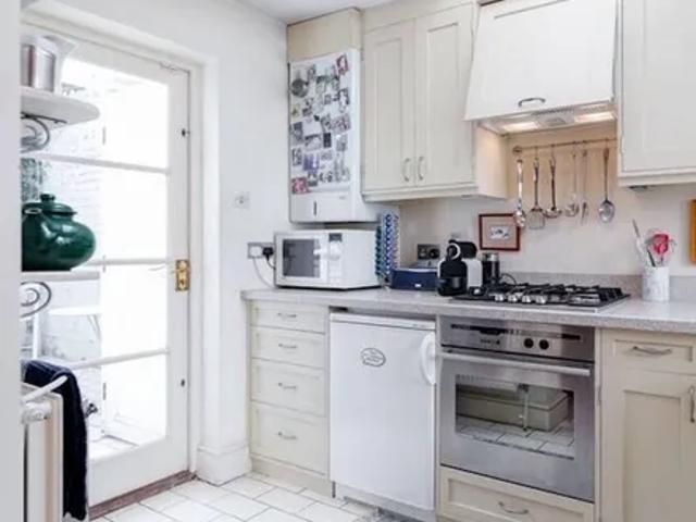 London, SW11 4DD, United Kingdom | 2 bed apartment for rent #97328028 | Rentberry
