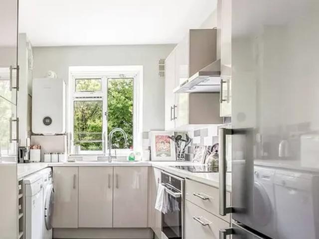 London, SW11 4LA, United Kingdom | 2 bed apartment for rent #114725852 | Rentberry