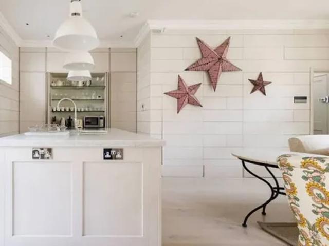 London, SW11 4PS, United Kingdom | 3 bed house for rent #96623865 | Rentberry