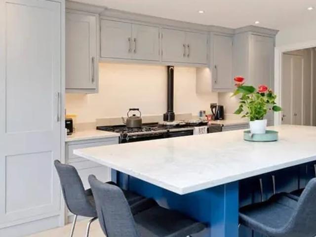 London, SW11 6RZ, United Kingdom | 4 bed house for rent #98104040 | Rentberry