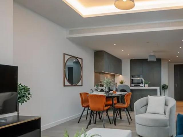 London, SW11 7BG, United Kingdom | 2 bed apartment for rent #147326425 | Rentberry