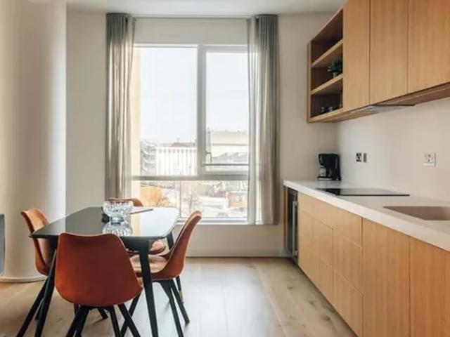 London, SW11 8EZ, United Kingdom | 3 bed apartment for rent #160771684 | Rentberry