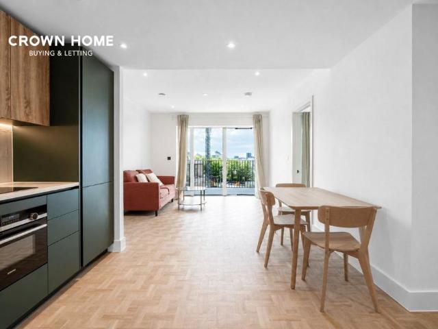 London SW11 1 bed apartment to rent £2,600 pcm £600 pw