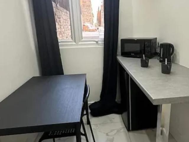 London, SW11 1PJ, United Kingdom | 1 bed house for rent #165856102 | Rentberry