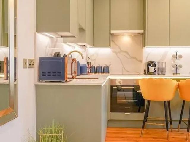 London, SW11 1QU, United Kingdom | 3 bed condo for rent #165611924 | Rentberry
