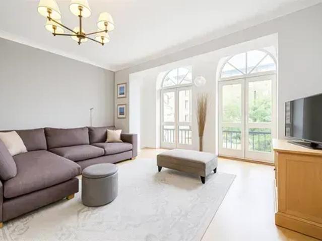 London SW11, 2 bed flat to rent, £5,417 pcm | PrimeLocation