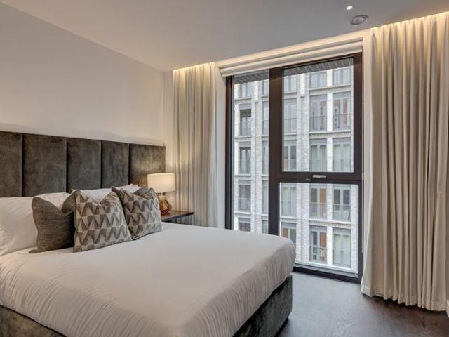 London SW11 2 bed flat to rent £5,742 pcm £1,325 pw
