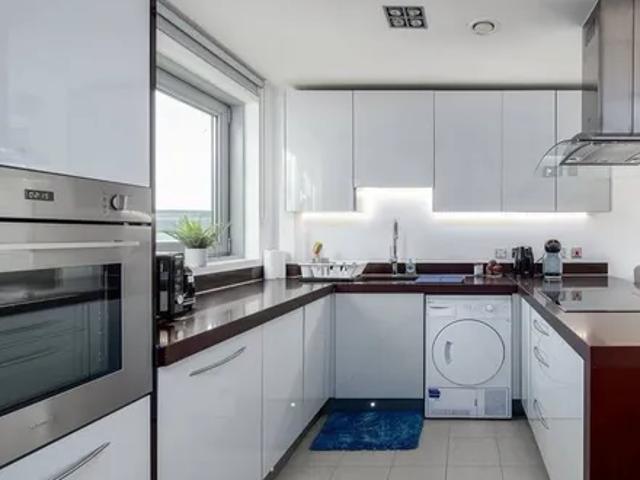 London, SW11 3GW, United Kingdom | 2 bed apartment for rent #116352162 | Rentberry