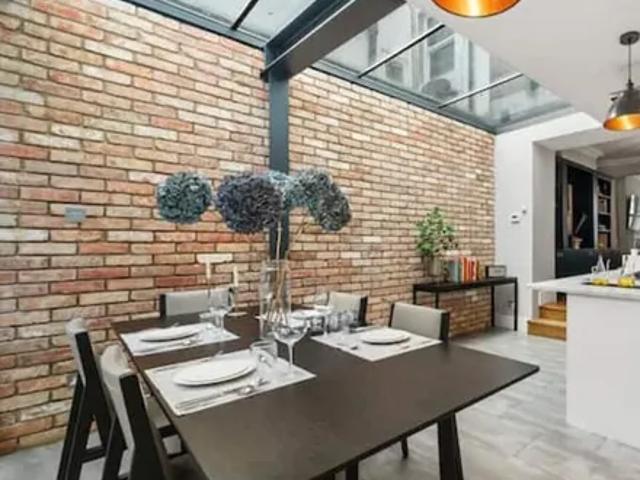 London, SW11 3EH, United Kingdom | 4 bed townhouse for rent #121451176 | Rentberry