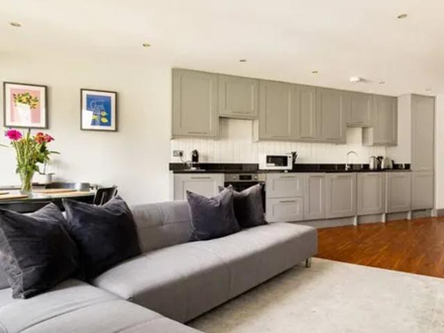 London, SW11 3JW, United Kingdom | 2 bed apartment for rent #97134572 | Rentberry