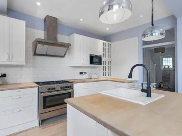 London, SW16 1JE, United Kingdom | 4 bed apartment for rent #162985813 | Rentberry