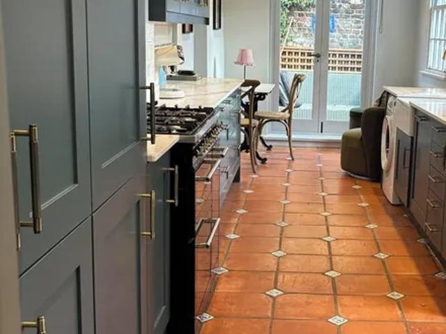 London, SW18 1BG, United Kingdom | 3 bed house for rent #160290484 | Rentberry
