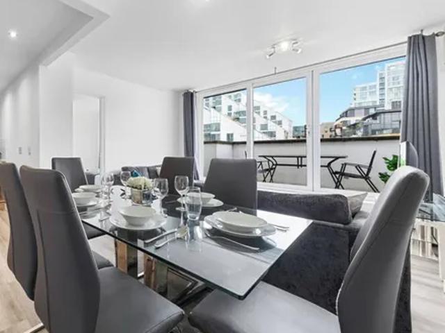 London, SW18 1GG, United Kingdom | 3 bed duplex for rent #123942539 | Rentberry