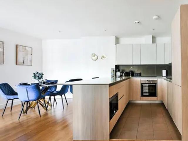 London, SW18 1FR, United Kingdom | 2 bed apartment for rent #165087051 | Rentberry