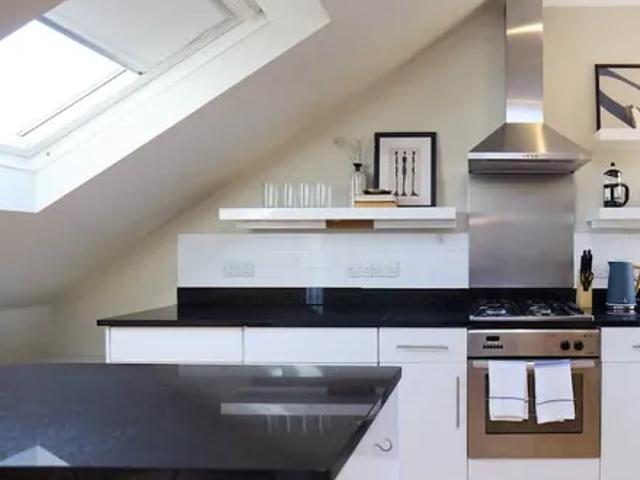 London, SW18 1NS, United Kingdom | 2 bed apartment for rent #167308997 | Rentberry