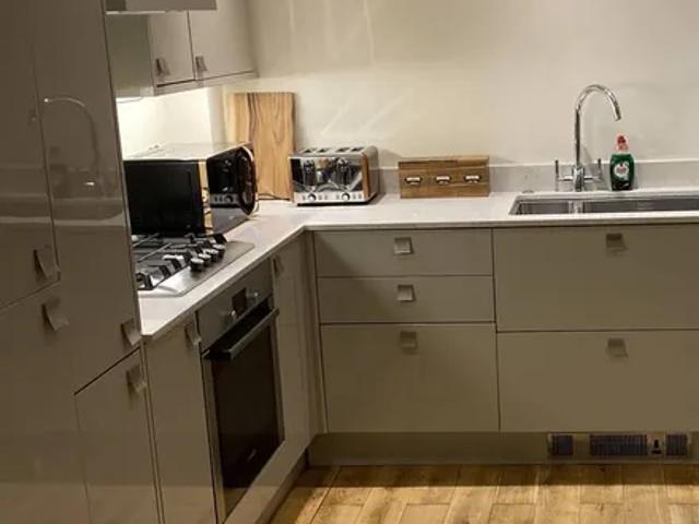 London, SW18 2BW, United Kingdom | 2 bed house for rent #102973287 | Rentberry
