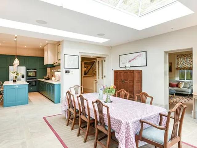 London, SW18 2RE, United Kingdom | 5 bed house for rent #117333453 | Rentberry