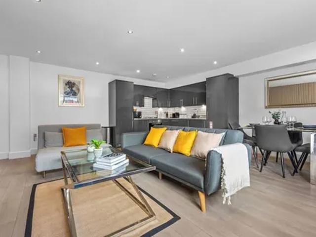 London, SW19 8AE, United Kingdom | 2 bed apartment for rent #165071133 | Rentberry