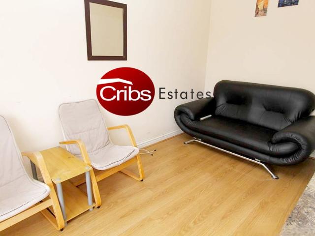 London SW19, 2 bed flat to rent, £1,800 pcm | PrimeLocation