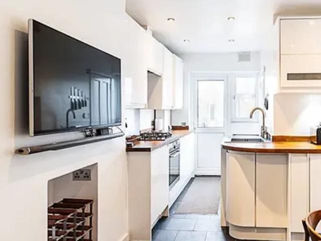 London, SW19 2AS, United Kingdom | 2 bed house for rent #164415247 | Rentberry
